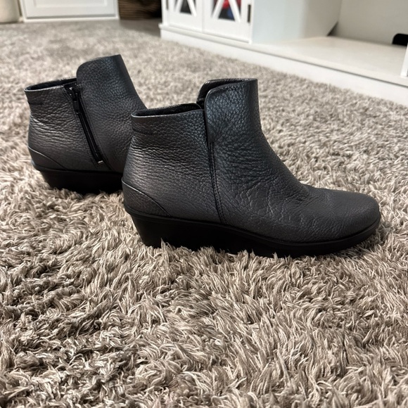 Ecco | Shoes | Ecco Skyler Wedge Bootie Dark Grey Womens Eu 38 Us 775 ...